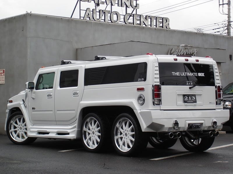 Hasta el Hummer más bruto se resiste a su muerte: Ultimate Six Hummer ...