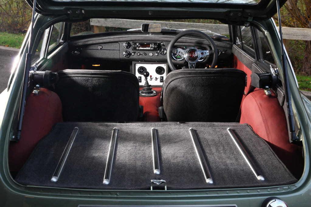 Lets Discuss The GTs Back Seat : MGB & GT Forum : The MG Experience