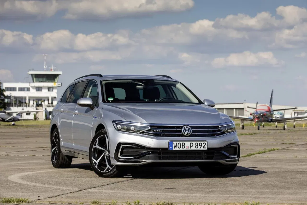 Volkswagen Passat Variant, el último familiar con 1.400 km de autonomía