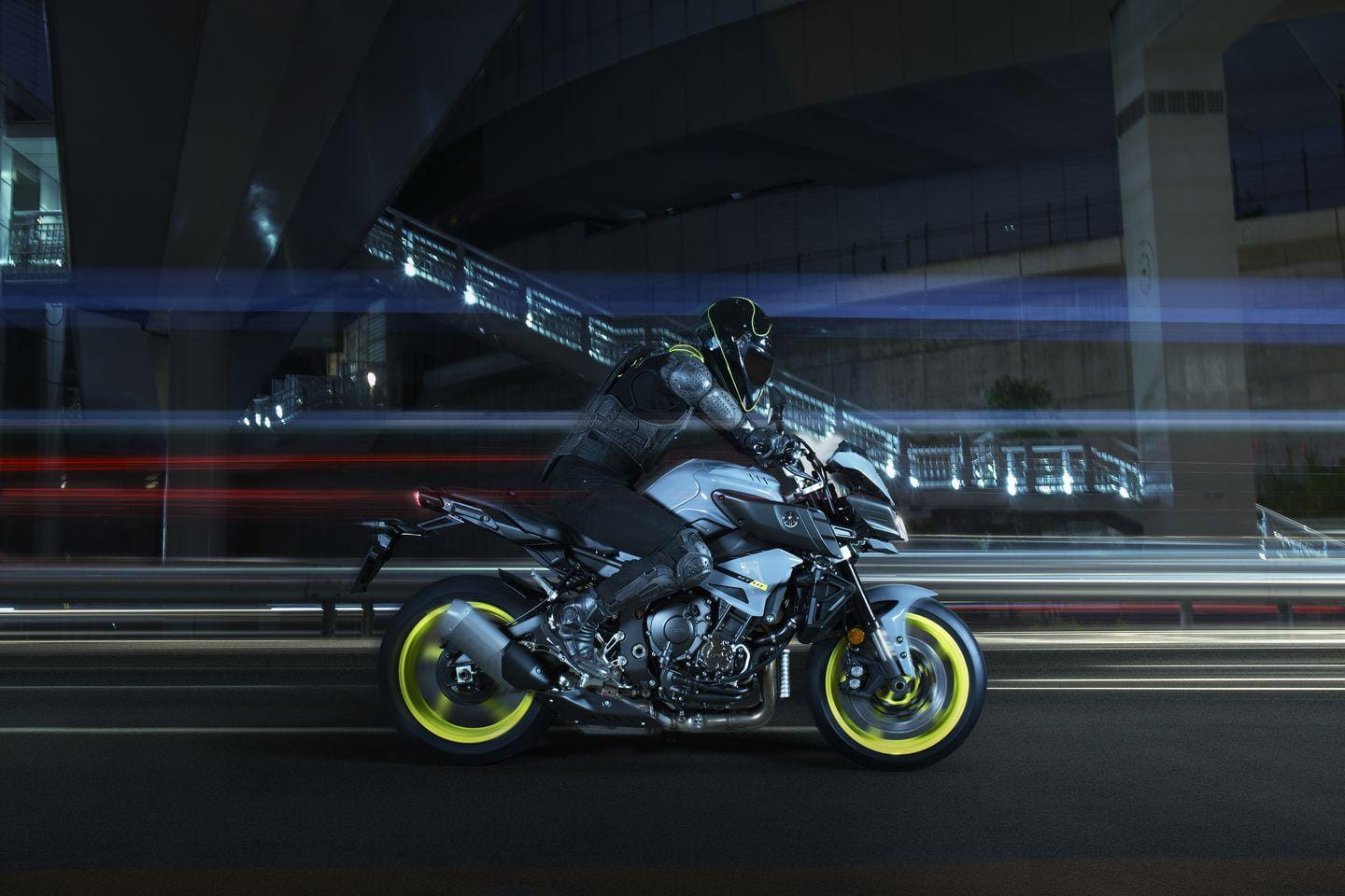Yamaha MT-10, así es una radical YZF-R1 cuando se viste de calle ...