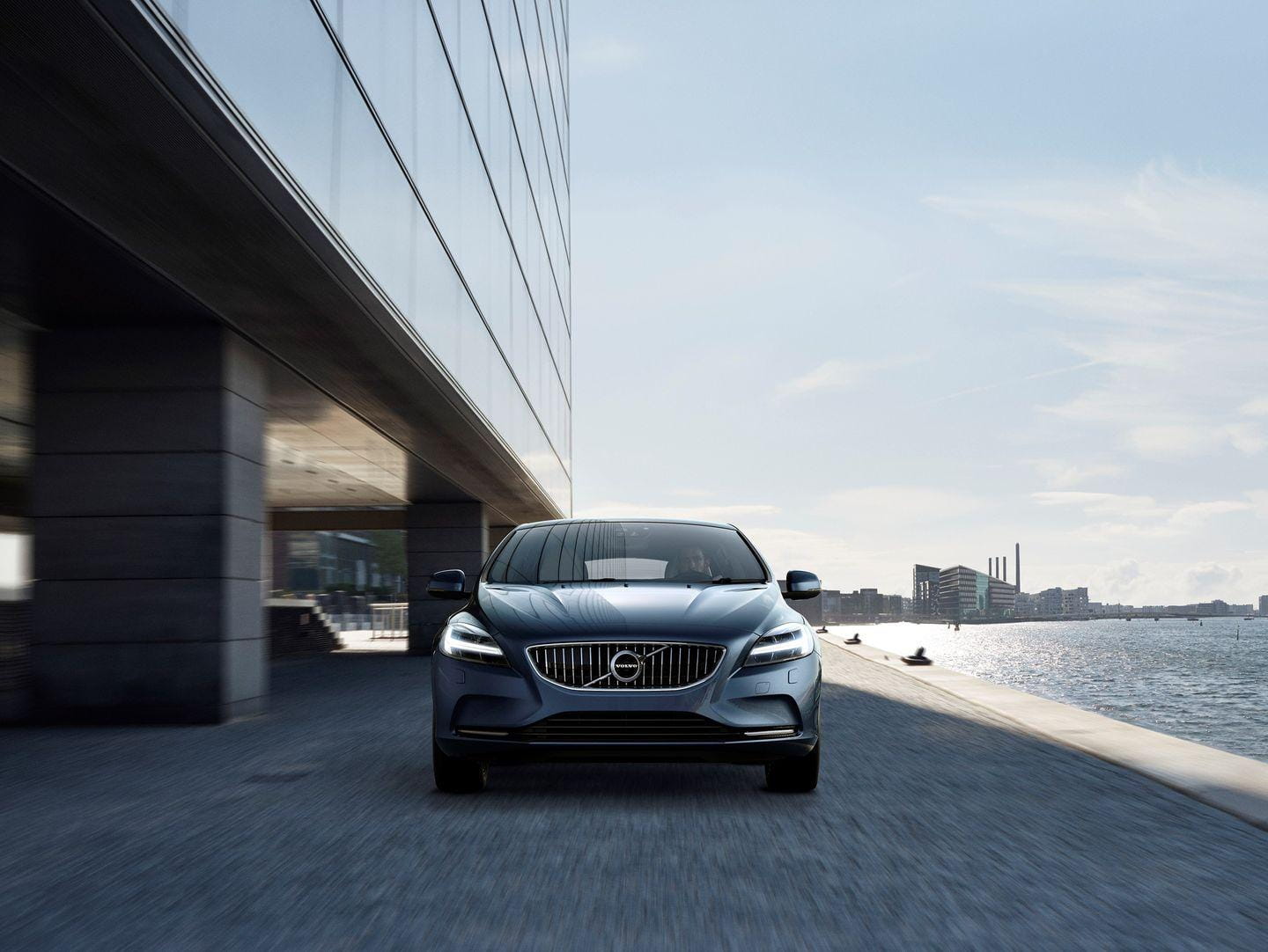 Volvo V40 2026 - Características, precios y versiones