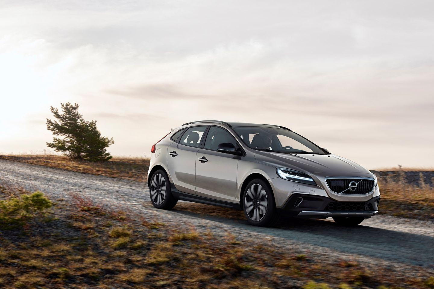 Volvo V40 2026 - Características, precios y versiones