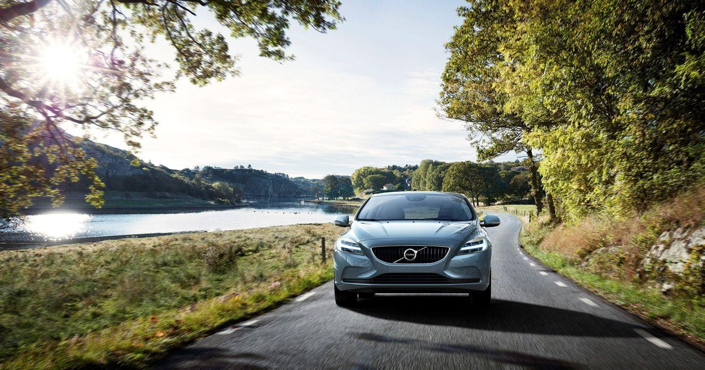Volvo V40 2026 - Características, precios y versiones