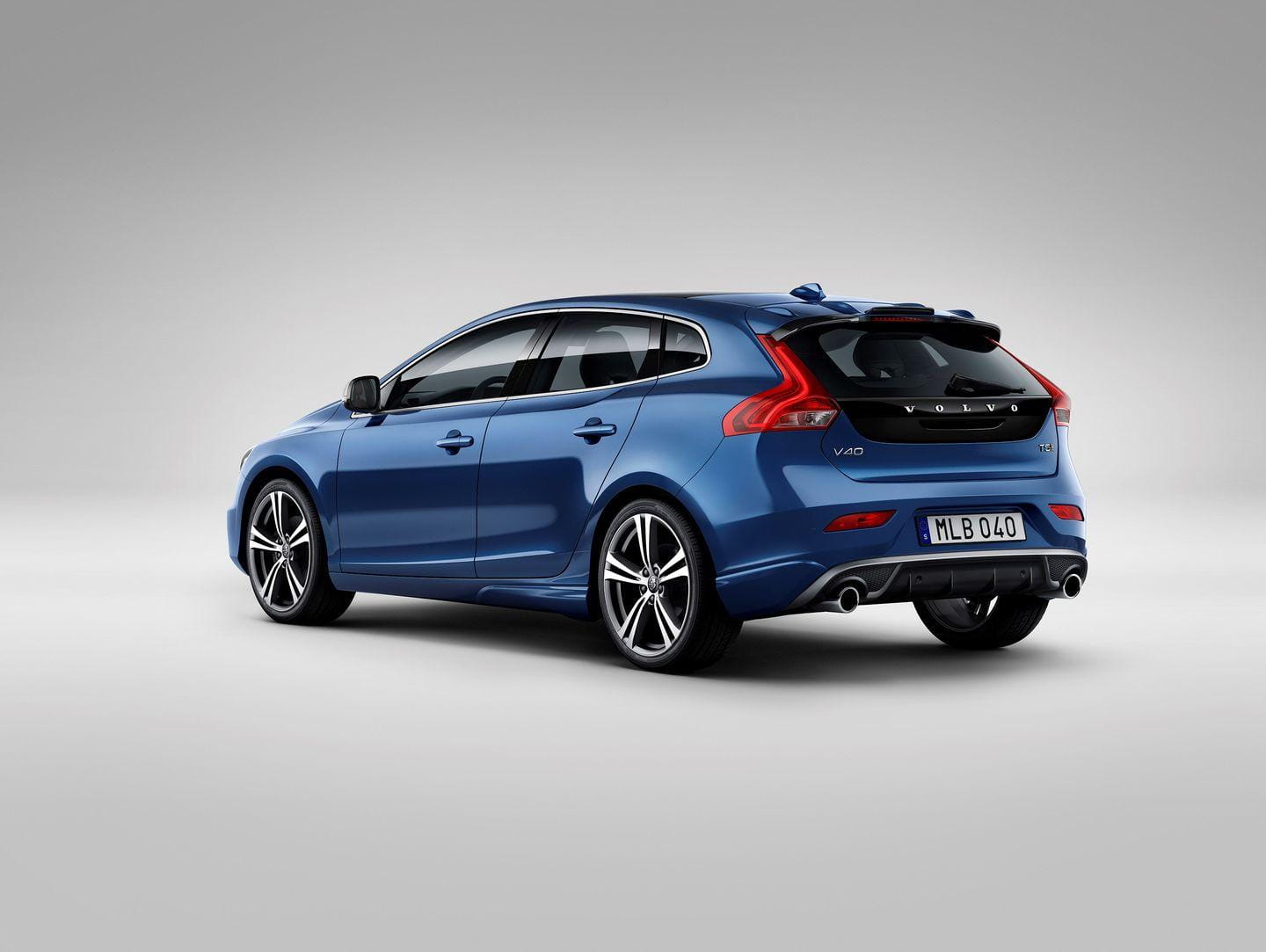 Volvo V40 2026 - Características, precios y versiones
