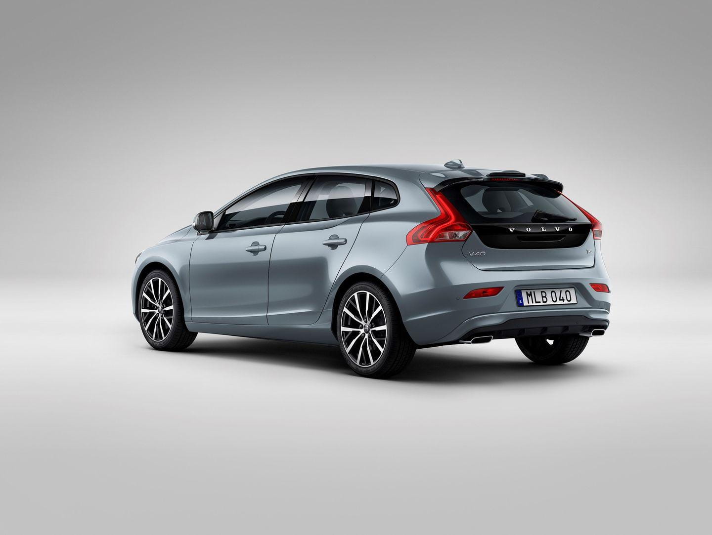 Volvo V40 2026 - Características, precios y versiones