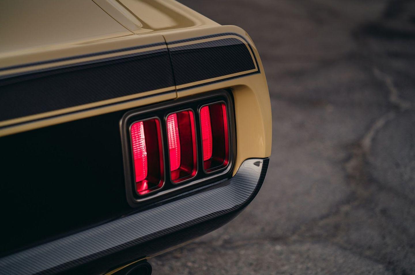 SpeedKore crea un fantástico restomod de Ford Mustang Boss para Robert ...