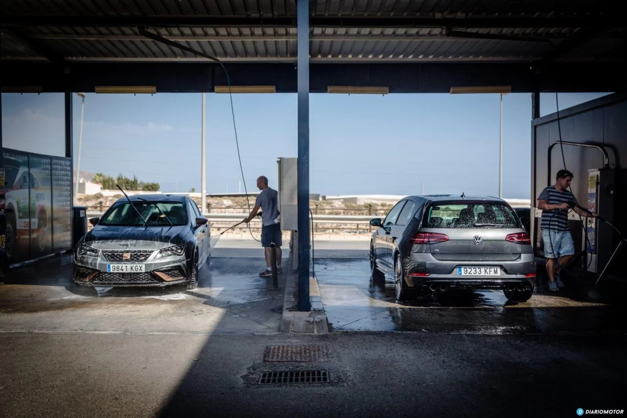 Comparativa: SEAT León Cupra R vs Volkswagen Golf R