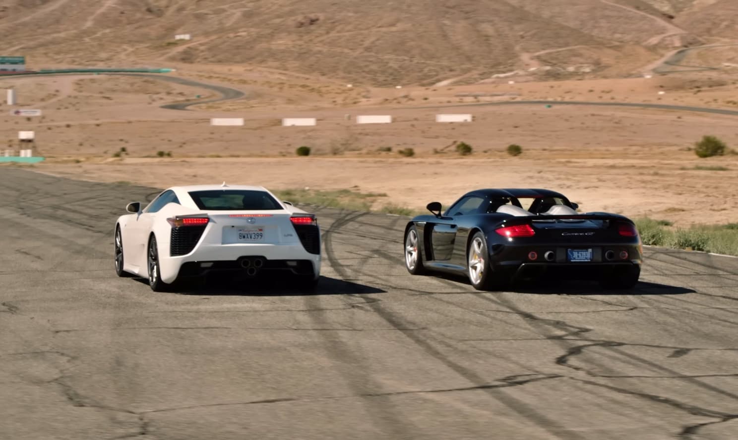La Drag Race con mejor sonido de la historia, Lexus LFA Vs. Porsche Carrera GT - .·:·. AMAXOFILIA