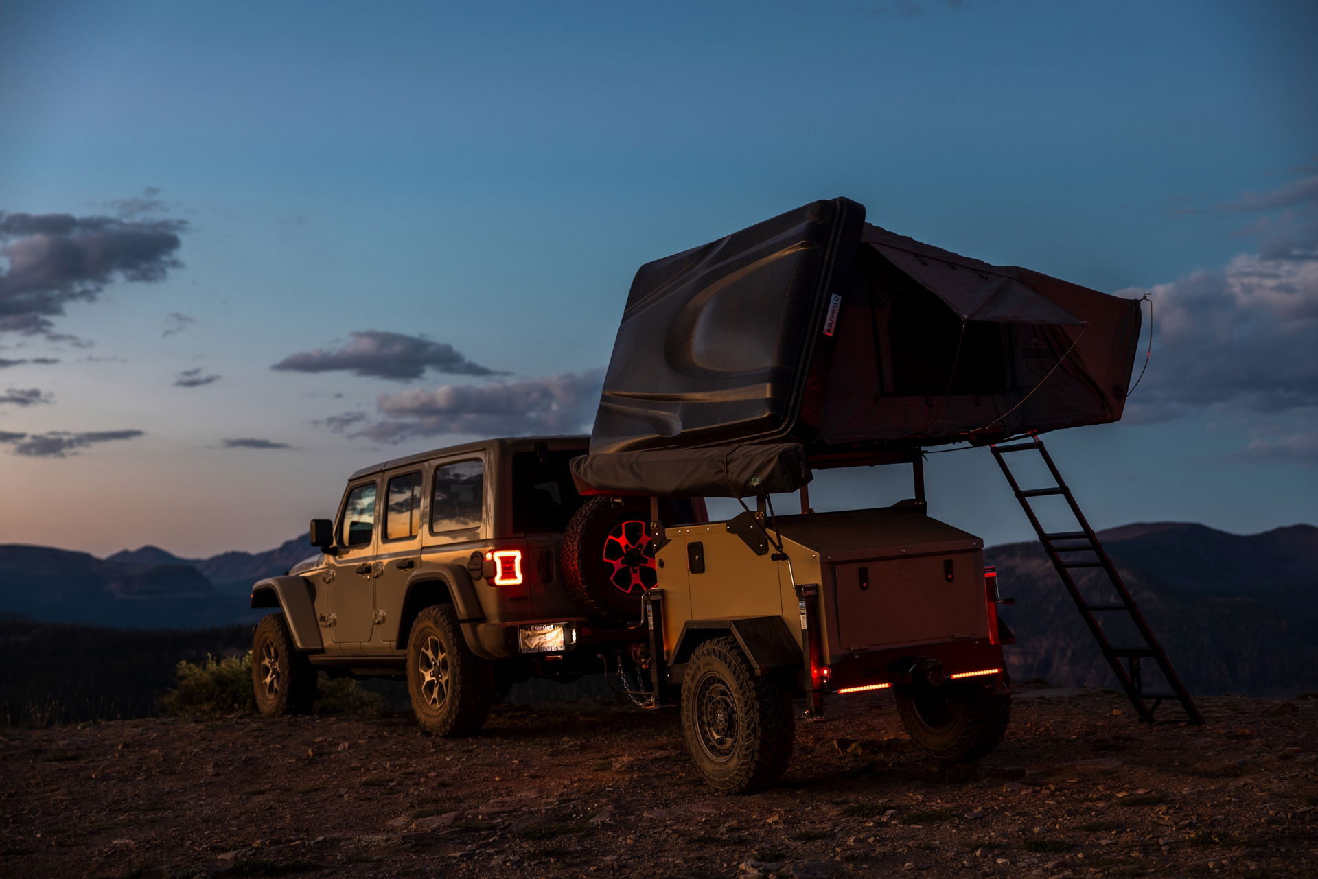 Este es el remolque perfecto para los aventureros que tienen un Jeep ...