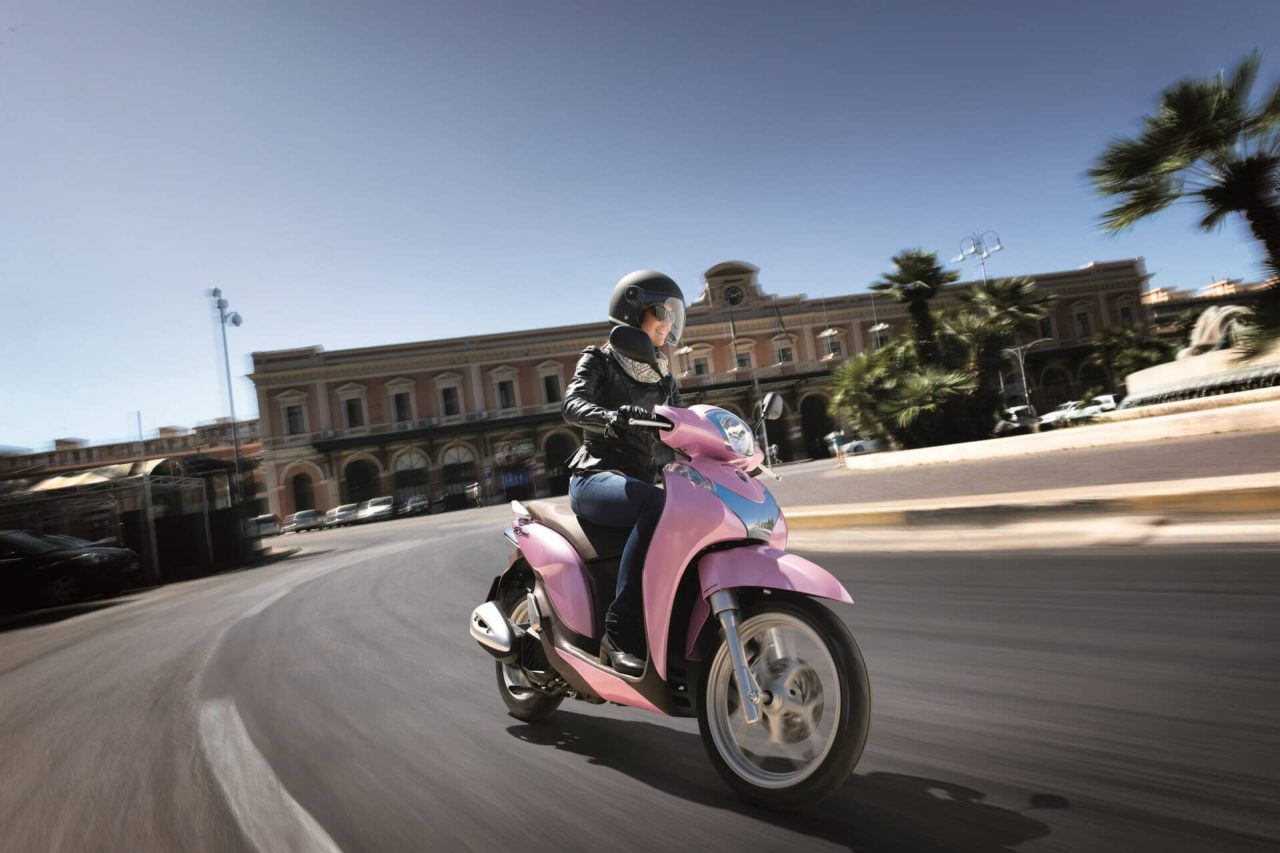 Honda SH Mode 125 MY 2024, la bajo coste japonesa de rueda alta ...