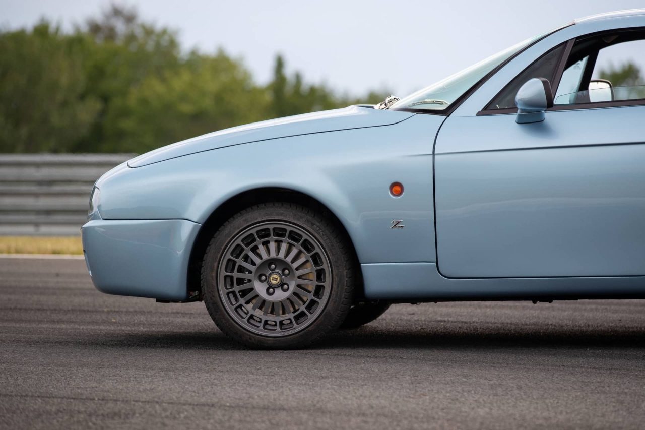 Rompe tu hucha, pues uno de los exóticos y poquísimos Lancia Hyena ...