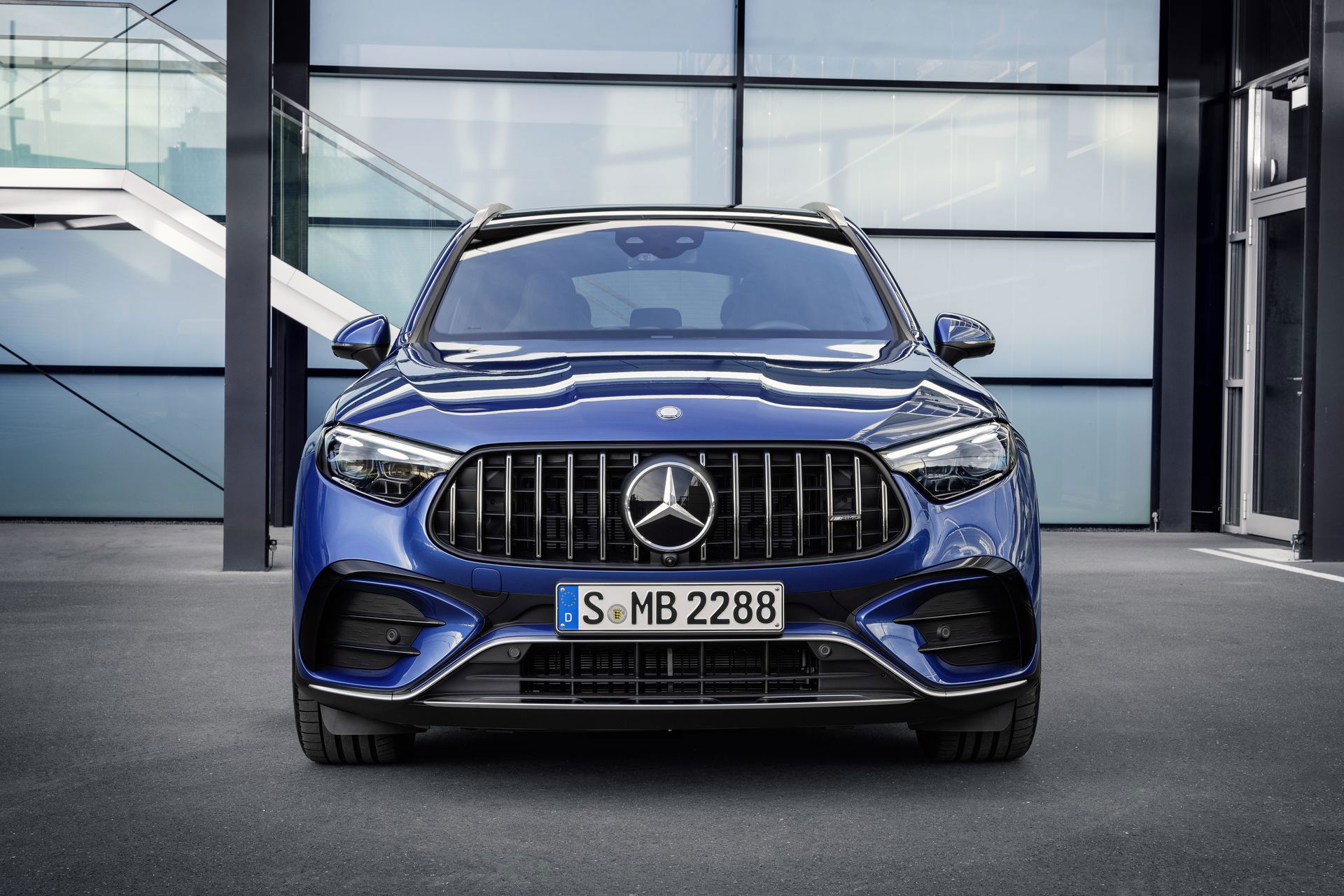 El Mercedes GLC más deportivo se abona a los cuatro cilindros, pero se ...
