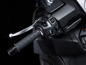 Este GTI de dos ruedas es taiwanés, tiene más de 50 CV y es la nueva ...