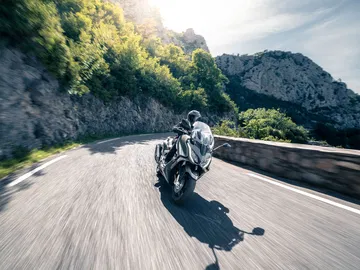 Este GTI de dos ruedas es taiwanés, tiene más de 50 CV y es la nueva ...