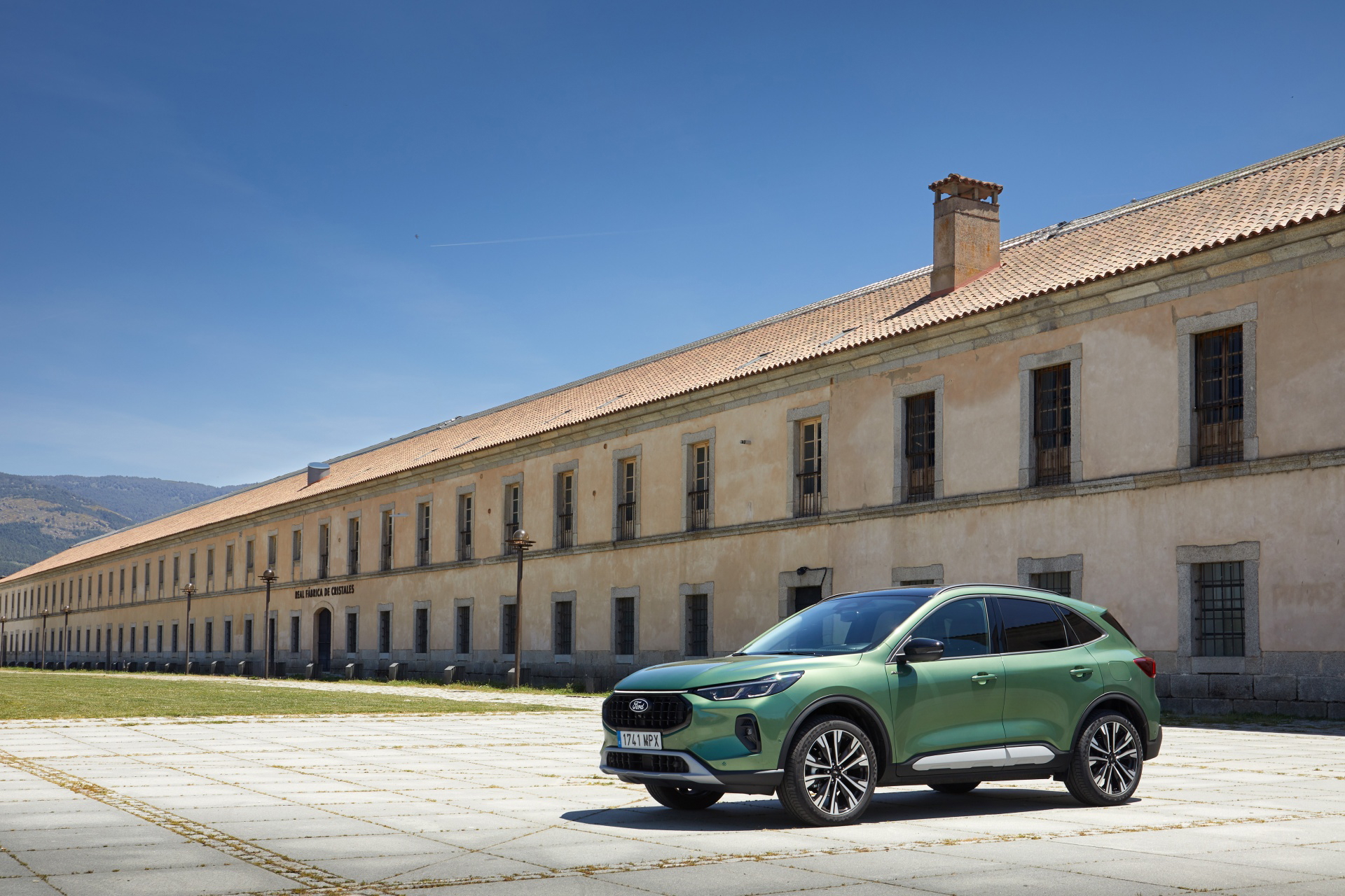 Oferta del Ford Kuga híbrido enchufable, la ganga de 2025 cuesta 11.000 ...