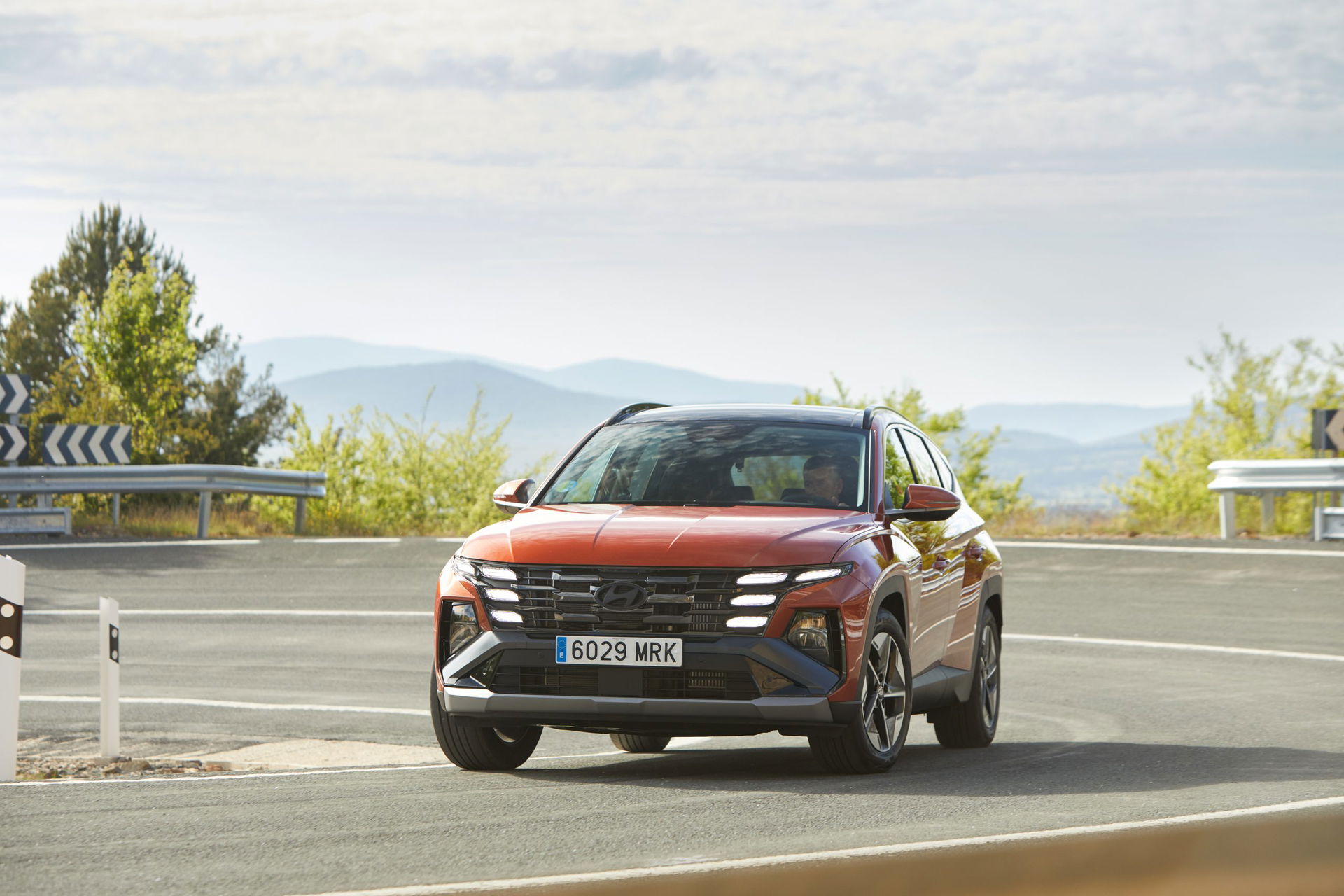 Oferta del Hyundai Tucson híbrido 2026, por 190 € al mes tienes 215 CV ...
