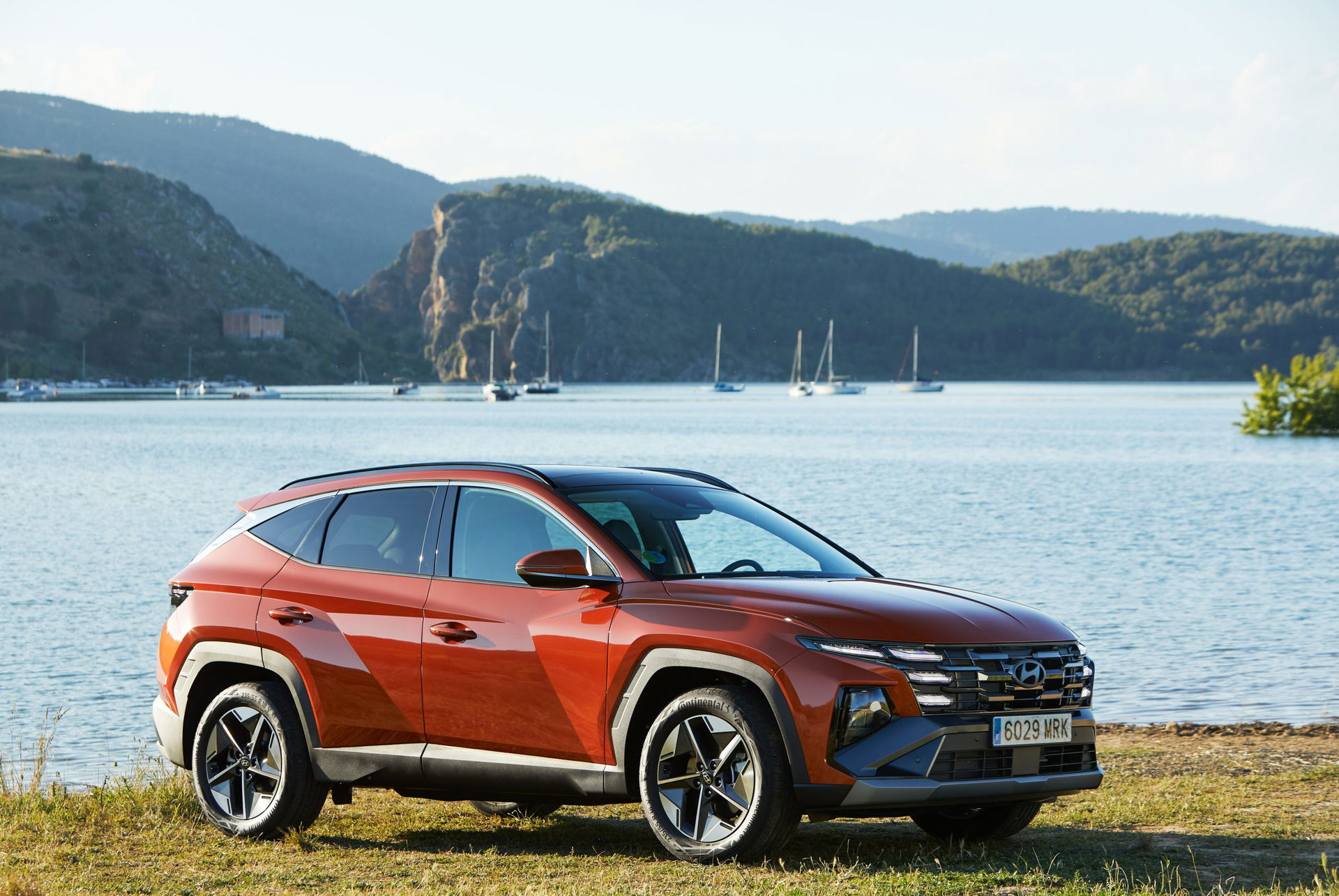 Oferta del Hyundai Tucson híbrido 2026, por 190 € al mes tienes 215 CV ...