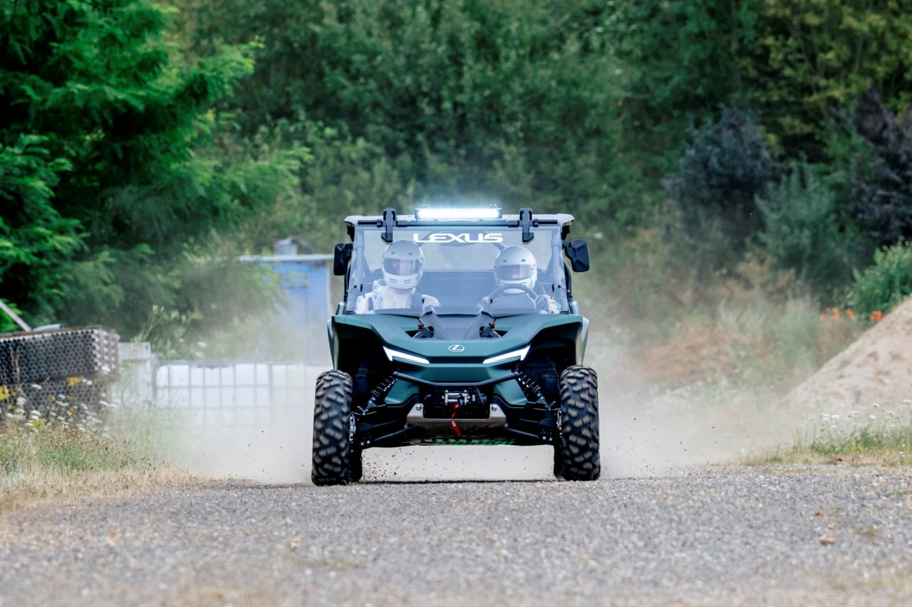 No hay todoterreno más eficaz, equipa el ingenioso motor Lexus-Yamaha ...