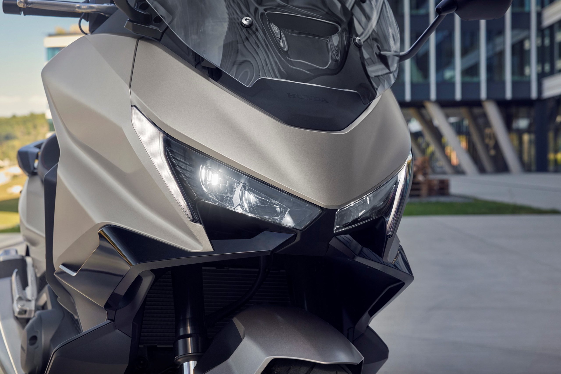 Honda Forza 750 2025: medidas, motor, prestaciones y precio