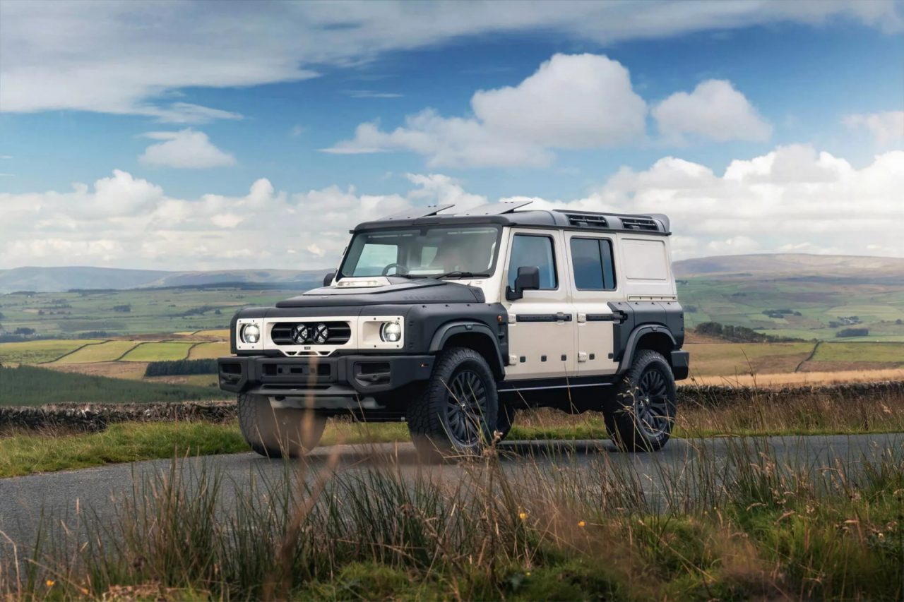 El INEOS Grenadier saca su lado más 4x4 y aventurero gracias a la magia ...