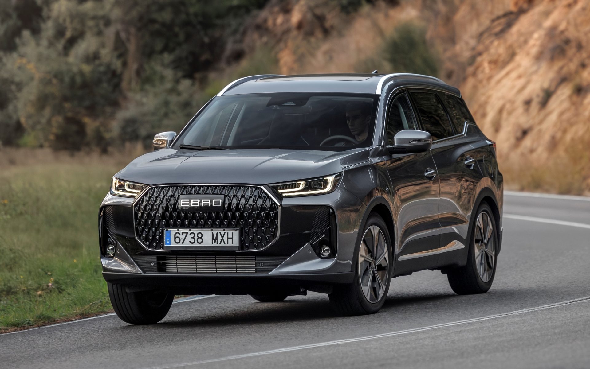 Ebro s700 PHEV, la opción más interesante