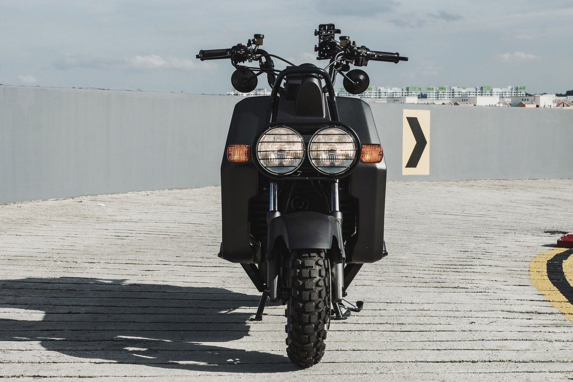 Honda Square X125, una "scooter todoterreno" con el asiento más cómodo y estética rompedora que ...