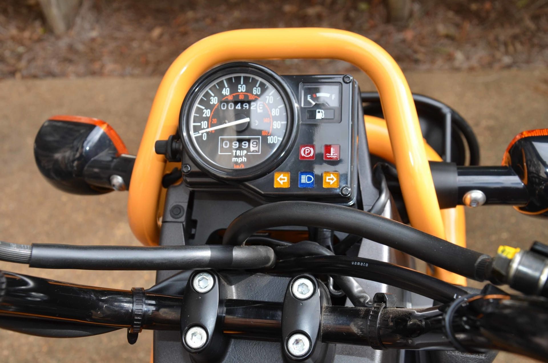 Honda Square X125, una "scooter todoterreno" con el asiento más cómodo y estética rompedora que ...