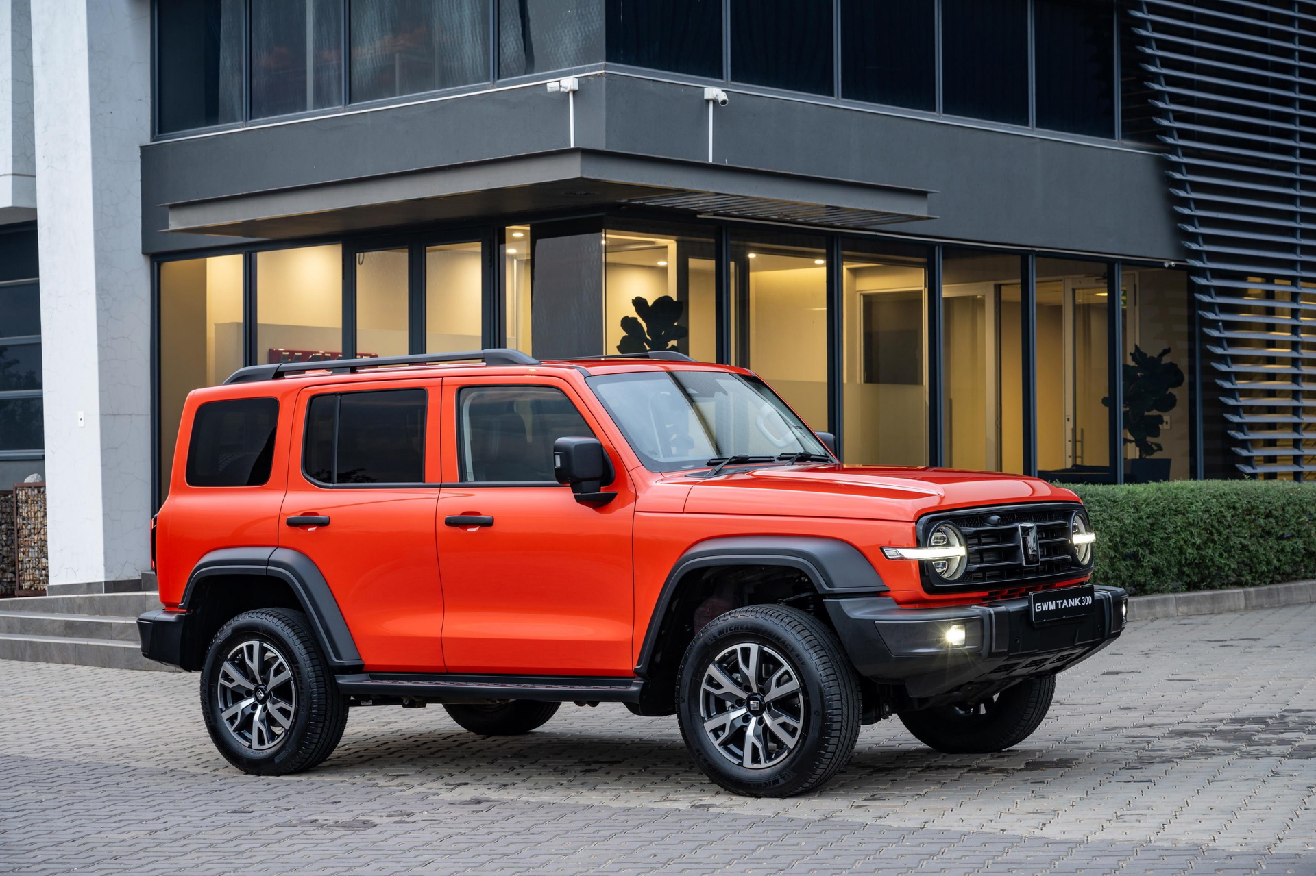 GMW Tank 300 2025, el todoterreno chino con opciones diésel, gasolina e ...