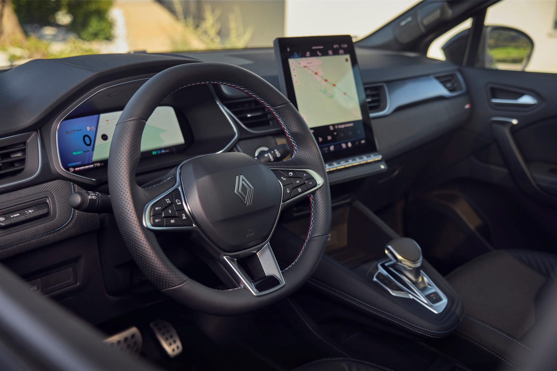 Precio Renault Symbioz mild hybrid 140, el nuevo motor con etiqueta ECO ...