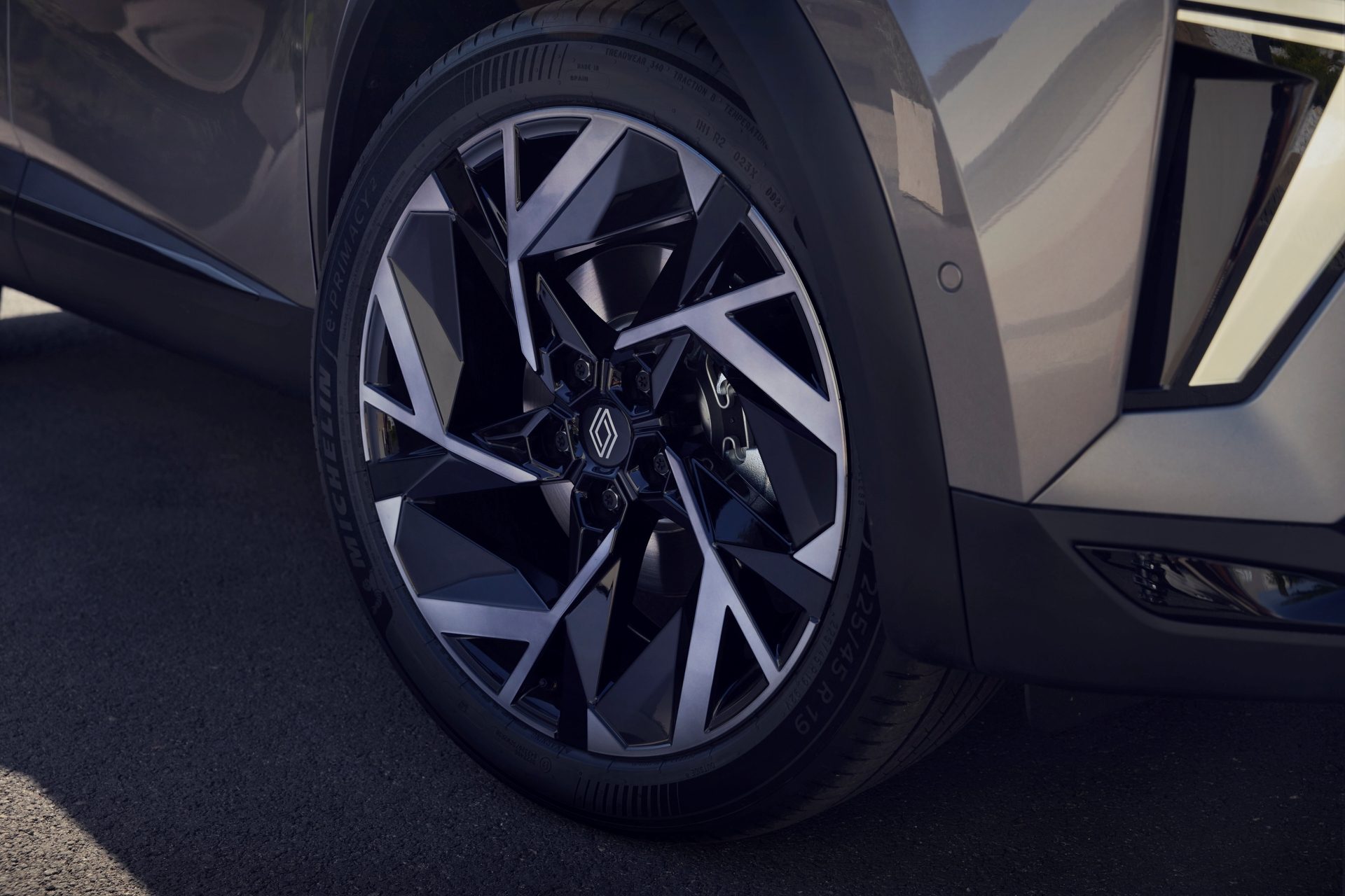 Precio Renault Symbioz mild hybrid 140, el nuevo motor con etiqueta ECO ...