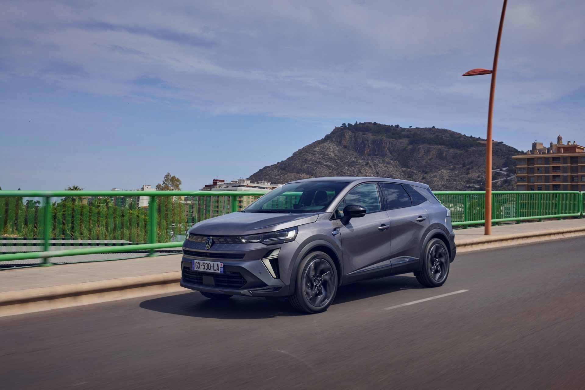 Precio Renault Symbioz mild hybrid 140, el nuevo motor con etiqueta ECO ...