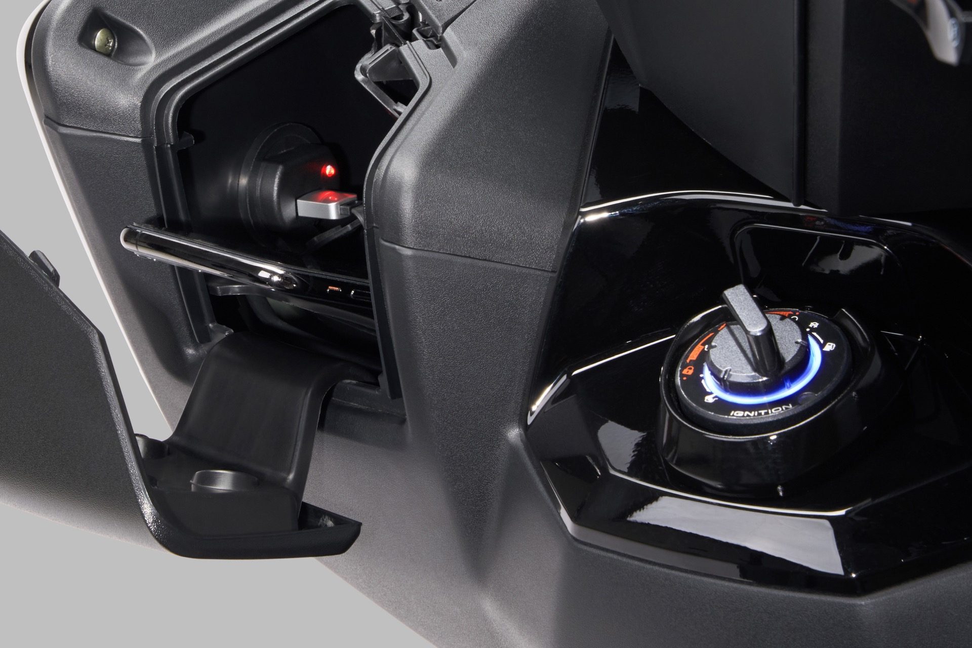 KYMCO DTX 125, más tecnológica y todoterreno con su MY 2025
