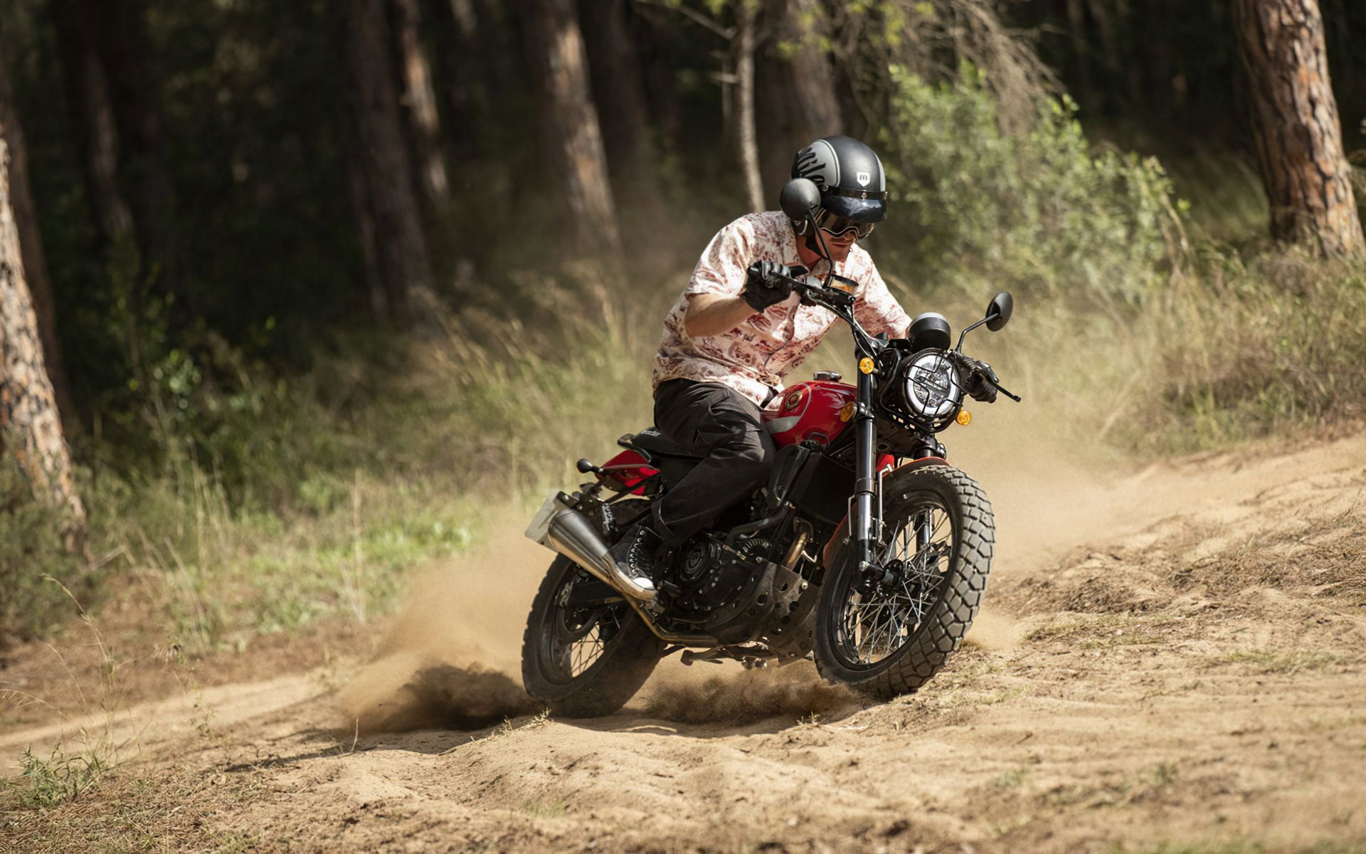 Macbor Eight Mile 125 LC, la mejor moto 125cc de marca española que ...