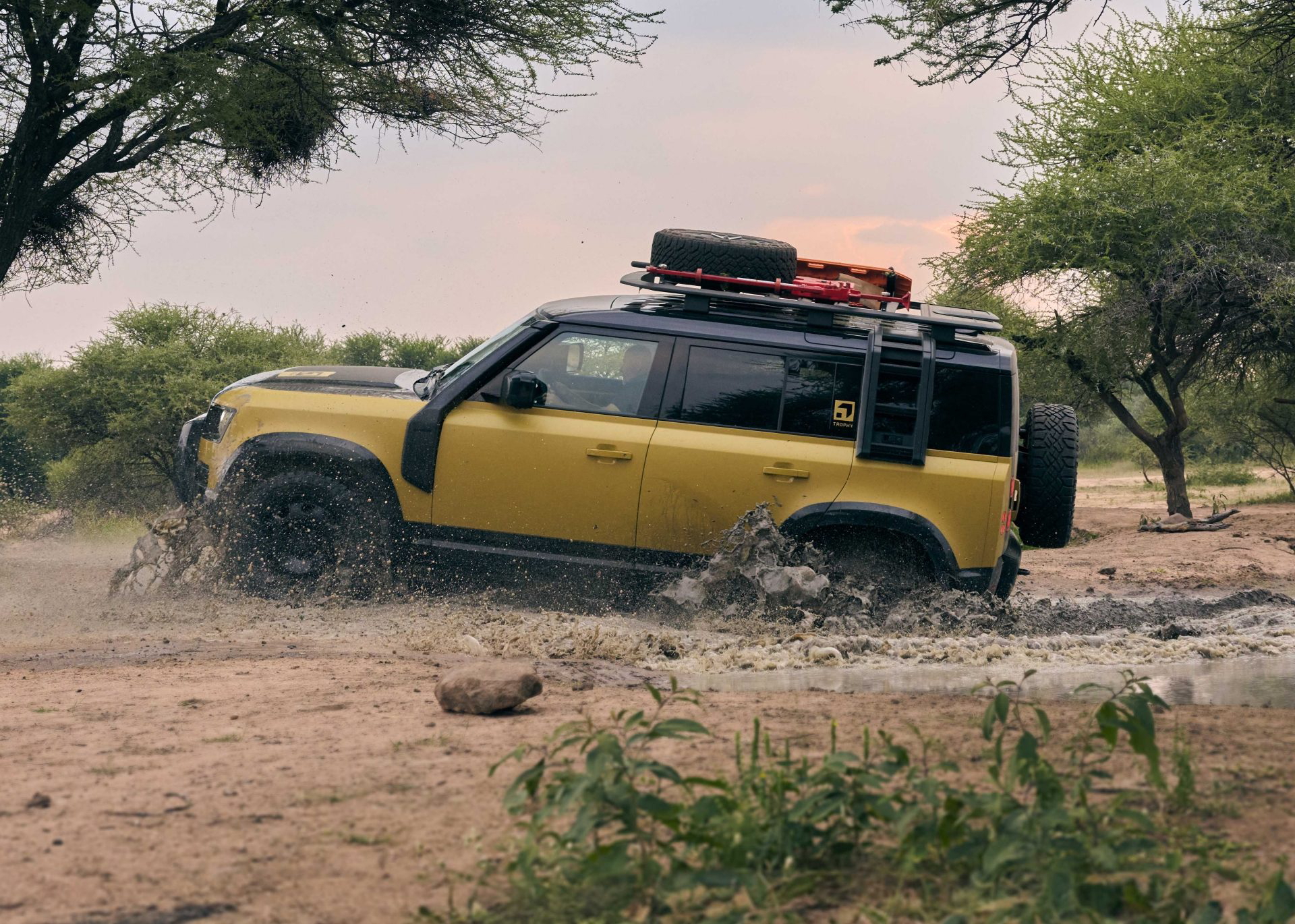 Nuevos detalles sobre el Defender Sport que llegará en 2027