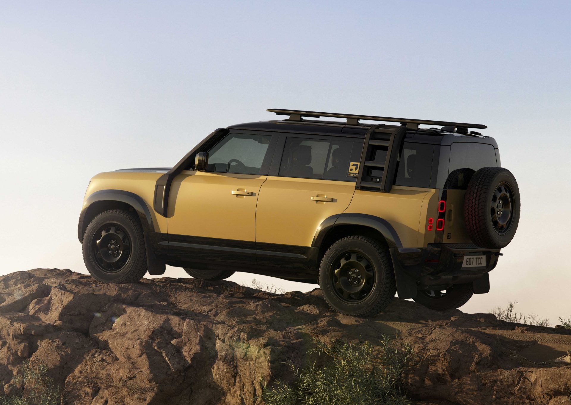 Nuevos detalles sobre el Defender Sport que llegará en 2027