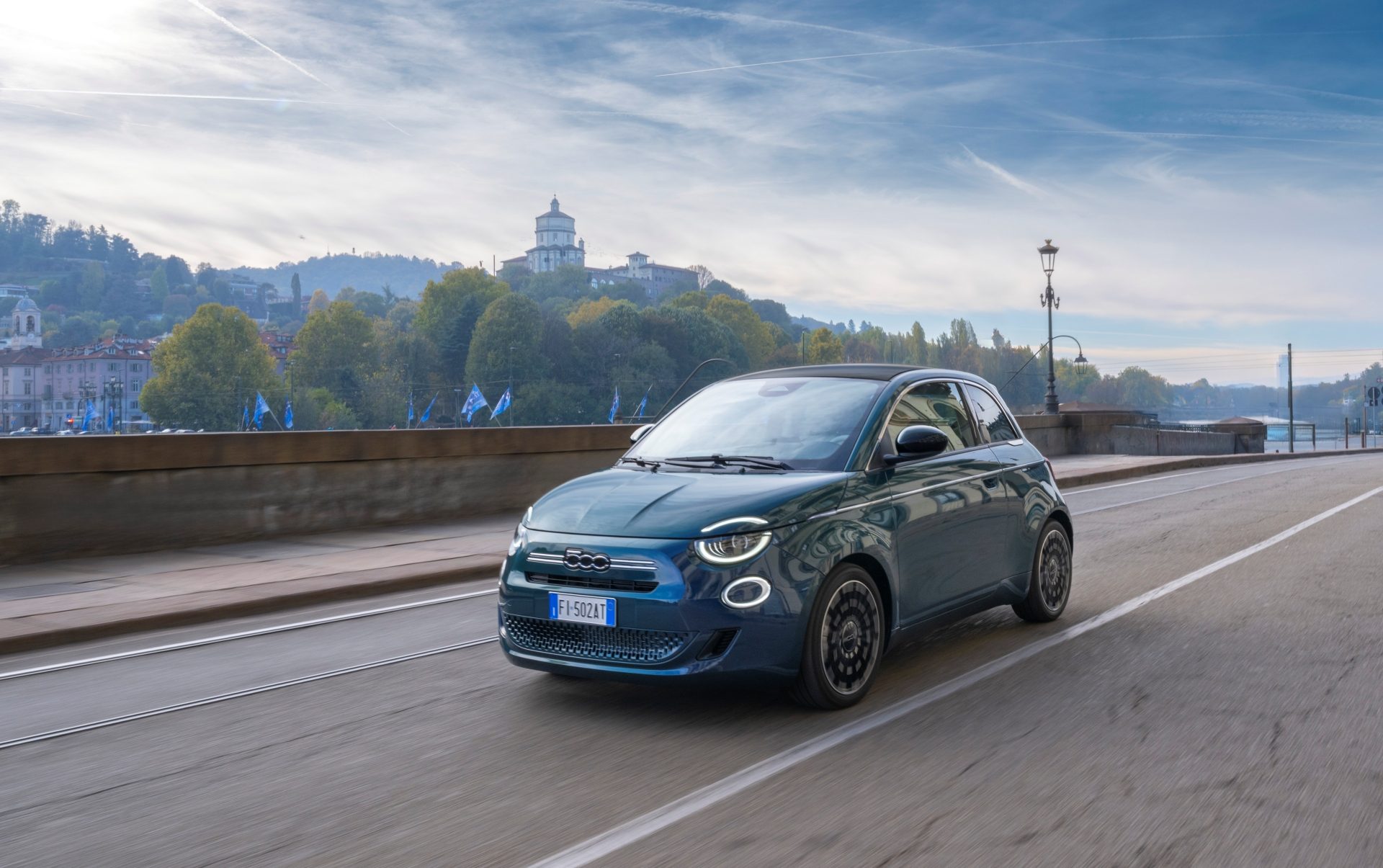 Fiat 500 Hybrid: el urbano más 'chic' ya tiene precio con el motor ...