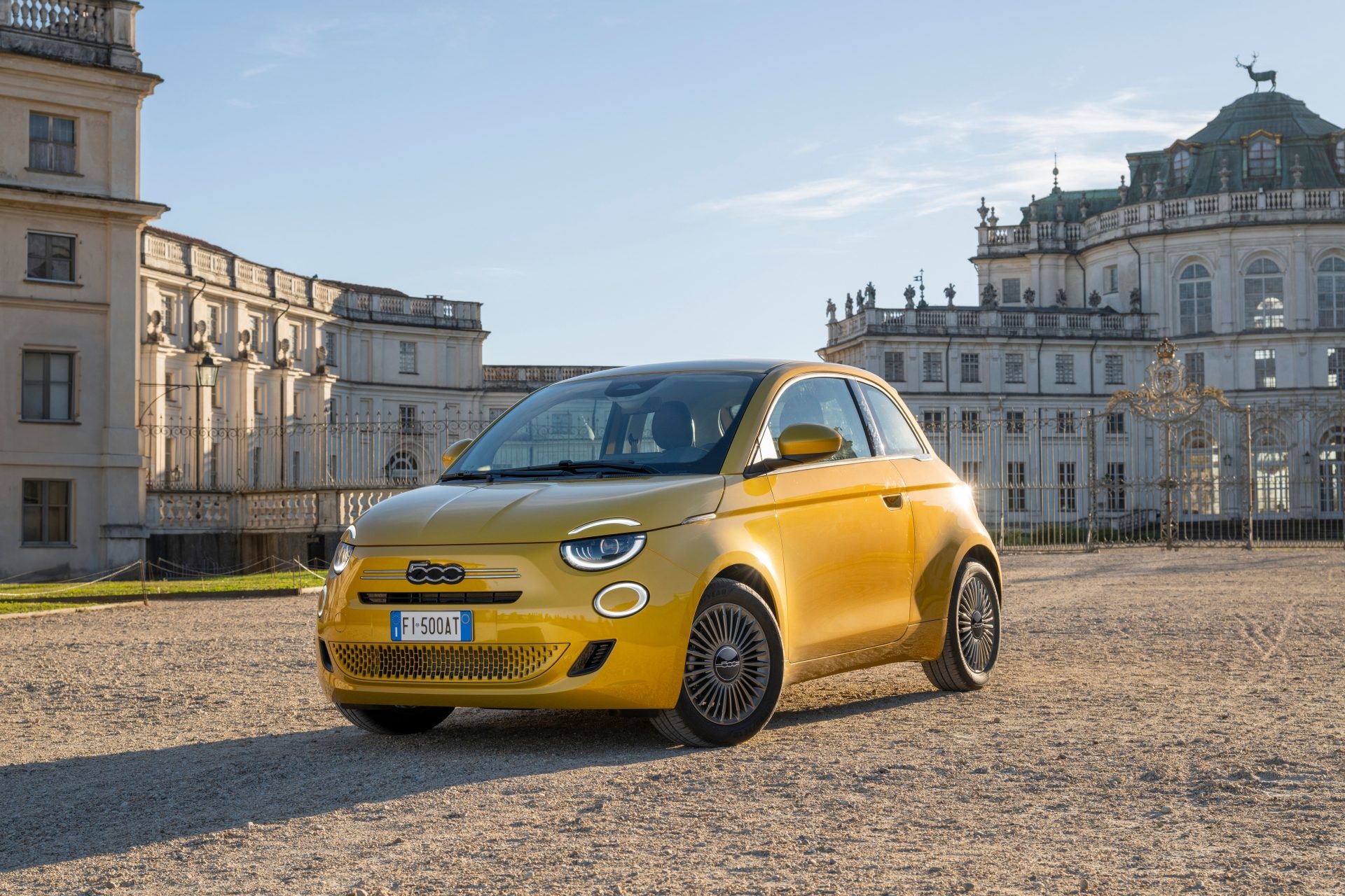 Fiat 500 Hybrid: el urbano más 'chic' ya tiene precio con el motor ...