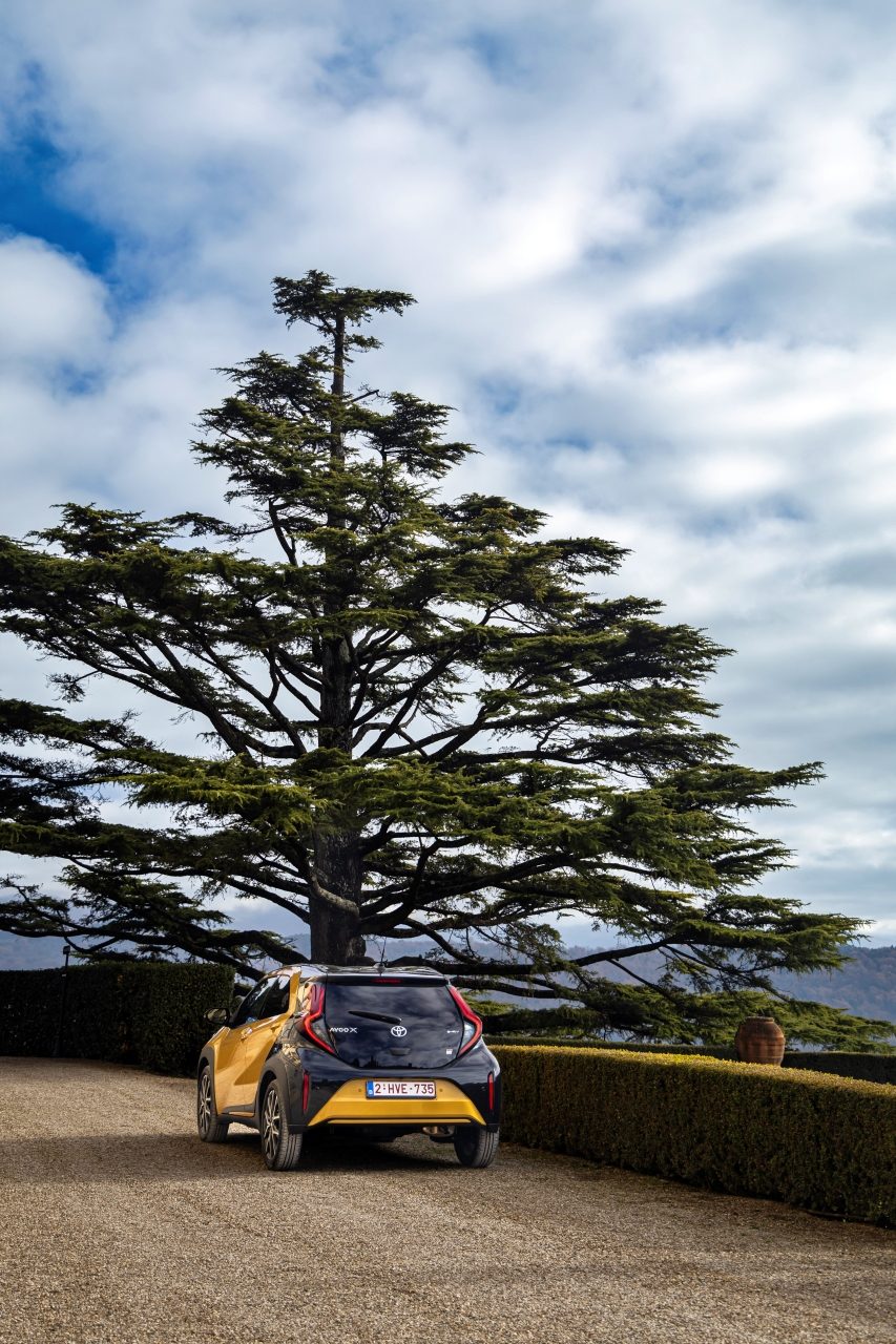 Toyota Aygo X Cross Hybrid 2026: urbano, híbrido y bien equipado con un ...