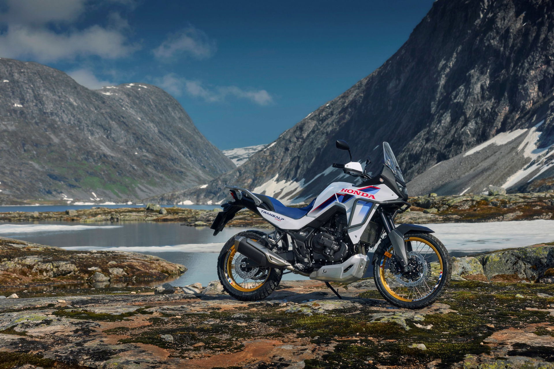 Voge DS800 Rally 35 kw, la aventurera que está arrasando ahora ...