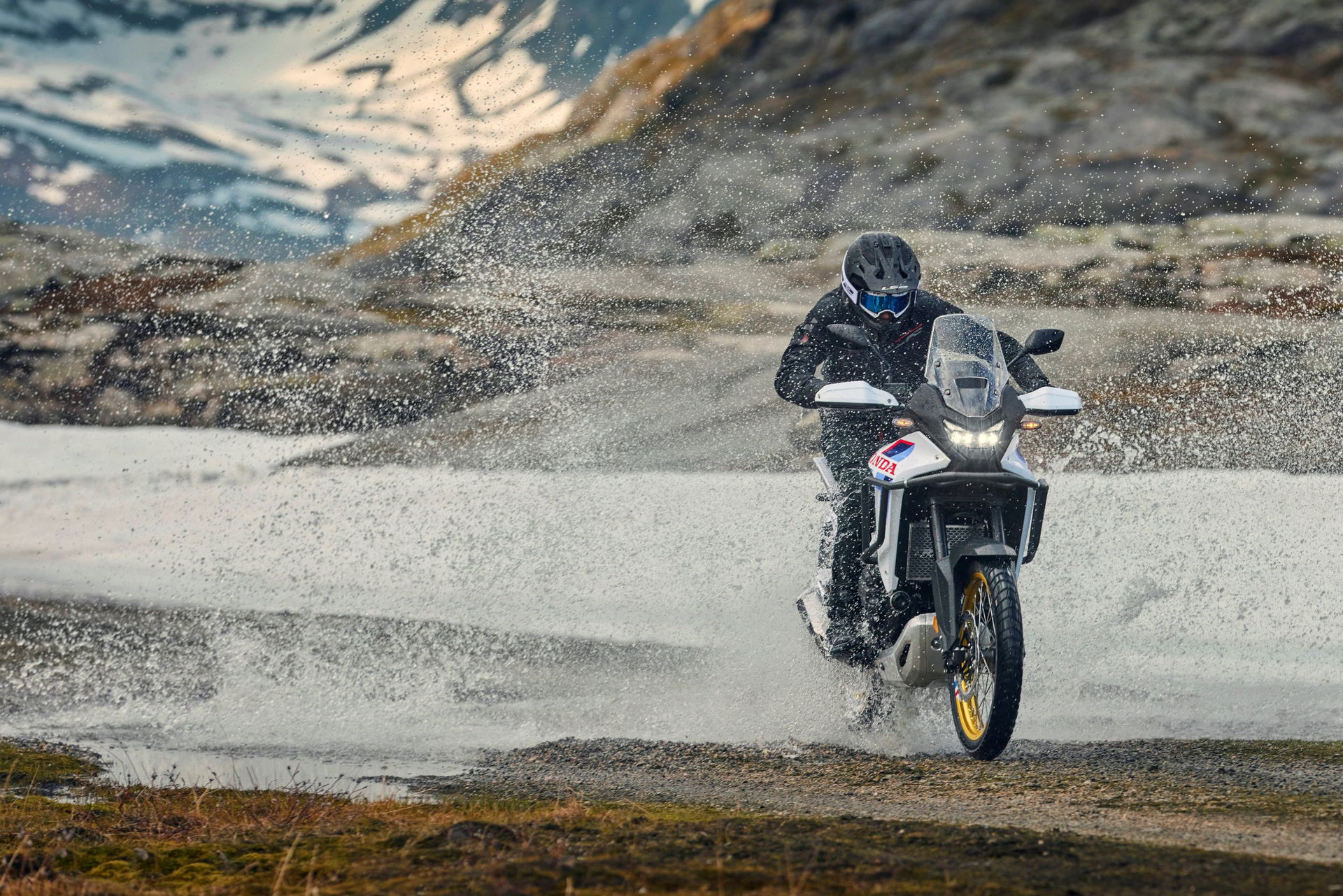 Voge DS800 Rally 35 kw, la aventurera que está arrasando ahora ...
