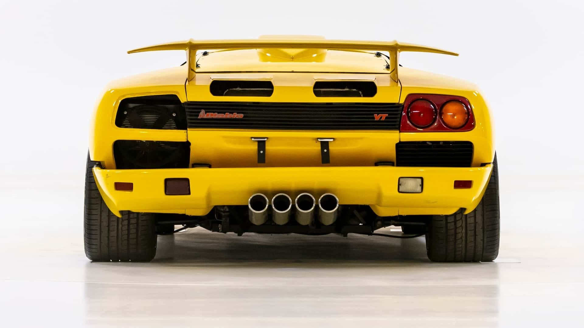 Historia del Lamborghini Diablo que sirvió para probar el motor W16 de ...