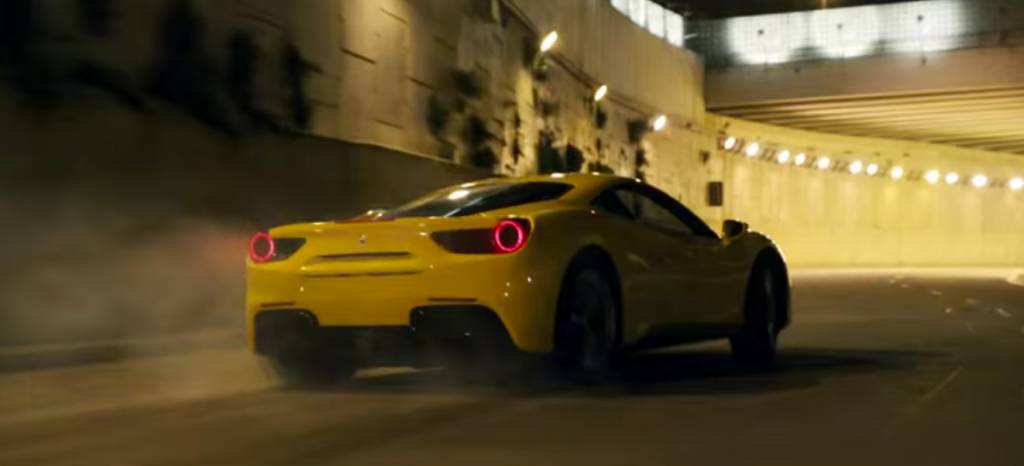 ¿Qué hace este Ferrari 488 GTB derrapando en pleno centro de Barcelona ...