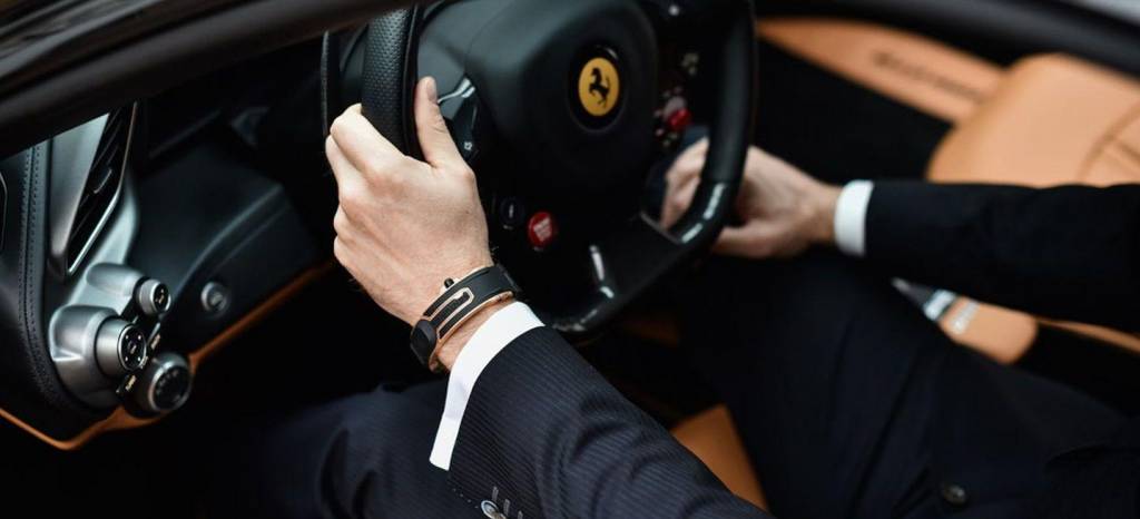 Con Senturion Key, puedes abrir tu superdeportivo con una pulsera más ...