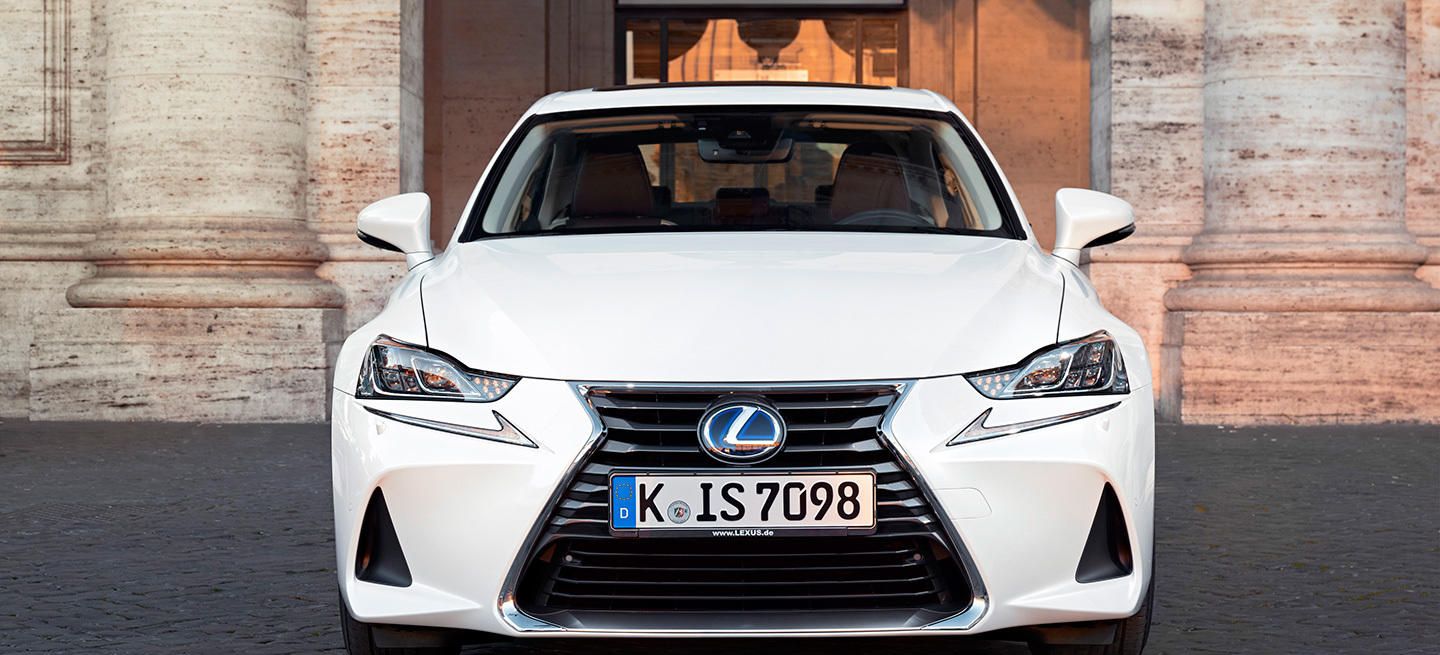 Lexus IS 2025 - Características, precios y versiones