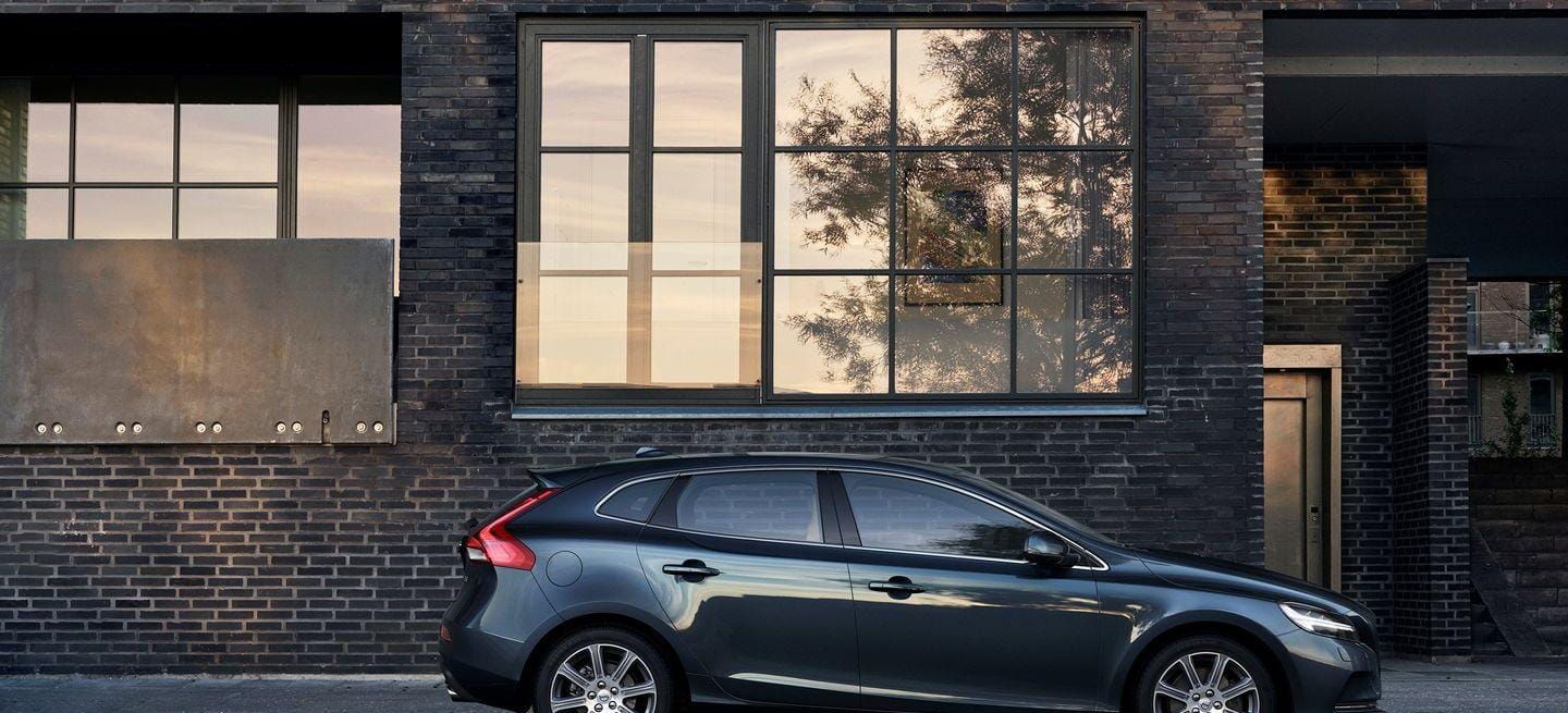 Volvo V40 2024 - Características, precios y versiones
