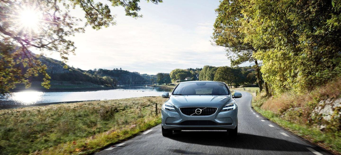 Volvo V40 2024 - Características, precios y versiones
