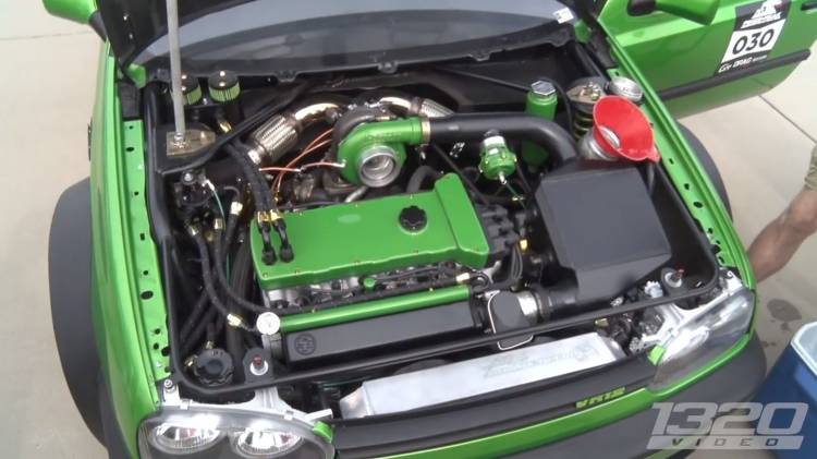 Dos motores, 1.700 CV y mucha mala leche: así destroza a sus ...